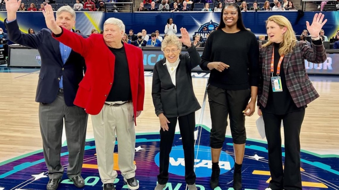 Cookie Barron inducted into Women's Basketball Hall of Fame | 9news.com