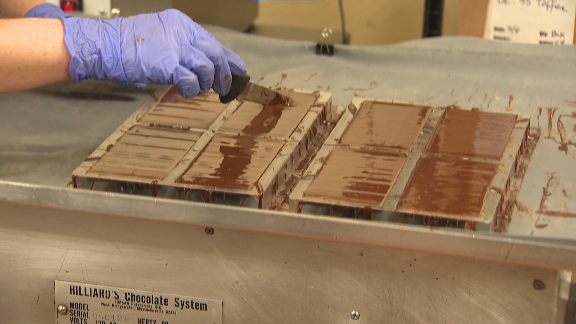 Snowstorm boosts sales at a Littleton chocolate shop | 9news.com