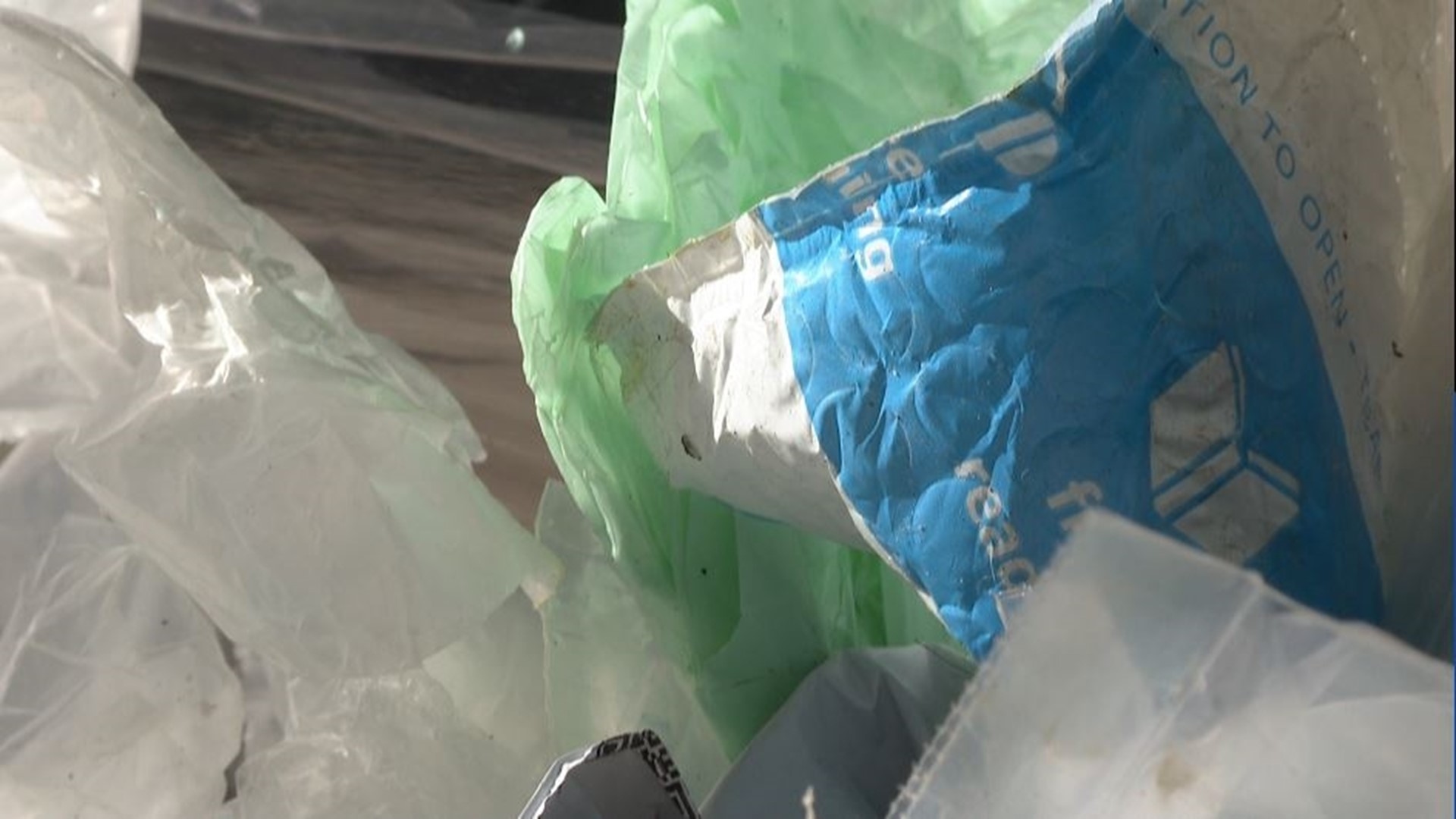 Plastic bag use cut by a billion, says recycling center | 9news.com