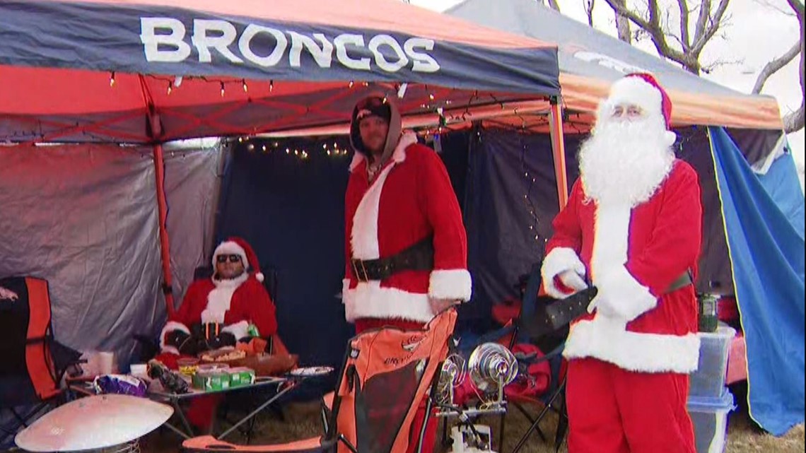 Broncos fans brave cold against New England | 9news.com