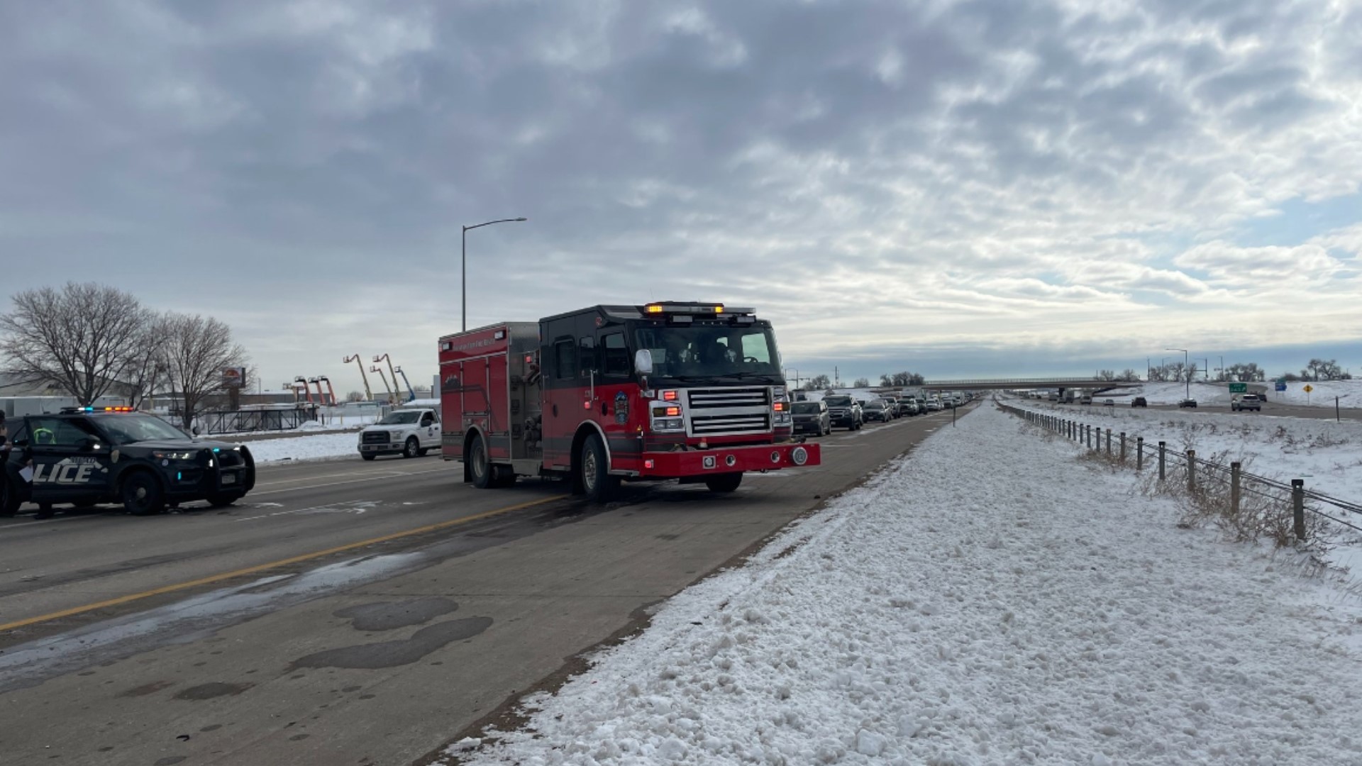 Interstate 25 northbound closed for serious crash near Mead | 9news.com