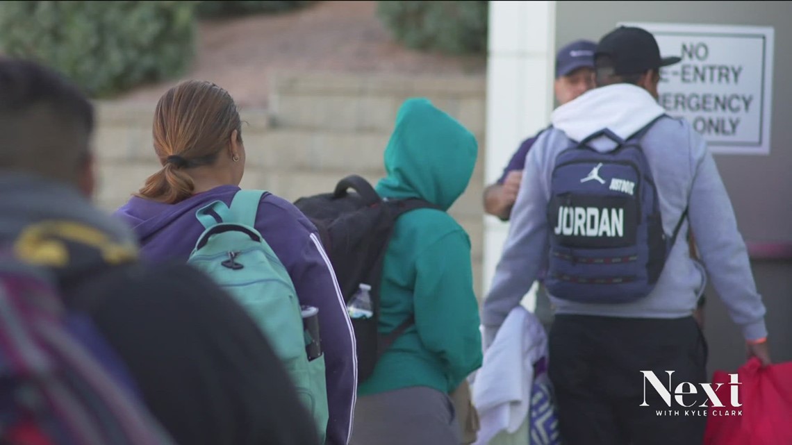 Denver to resume kicking migrant families with kids out of shelters ...