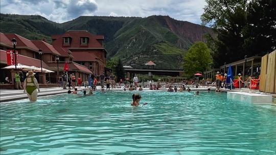 Glenwood Hot Springs Resort expanding with 5 new pools | 9news.com