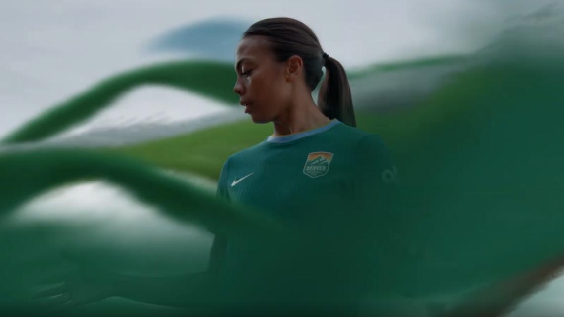 Denver's new soccer team unveils debut uniform | 9news.com
