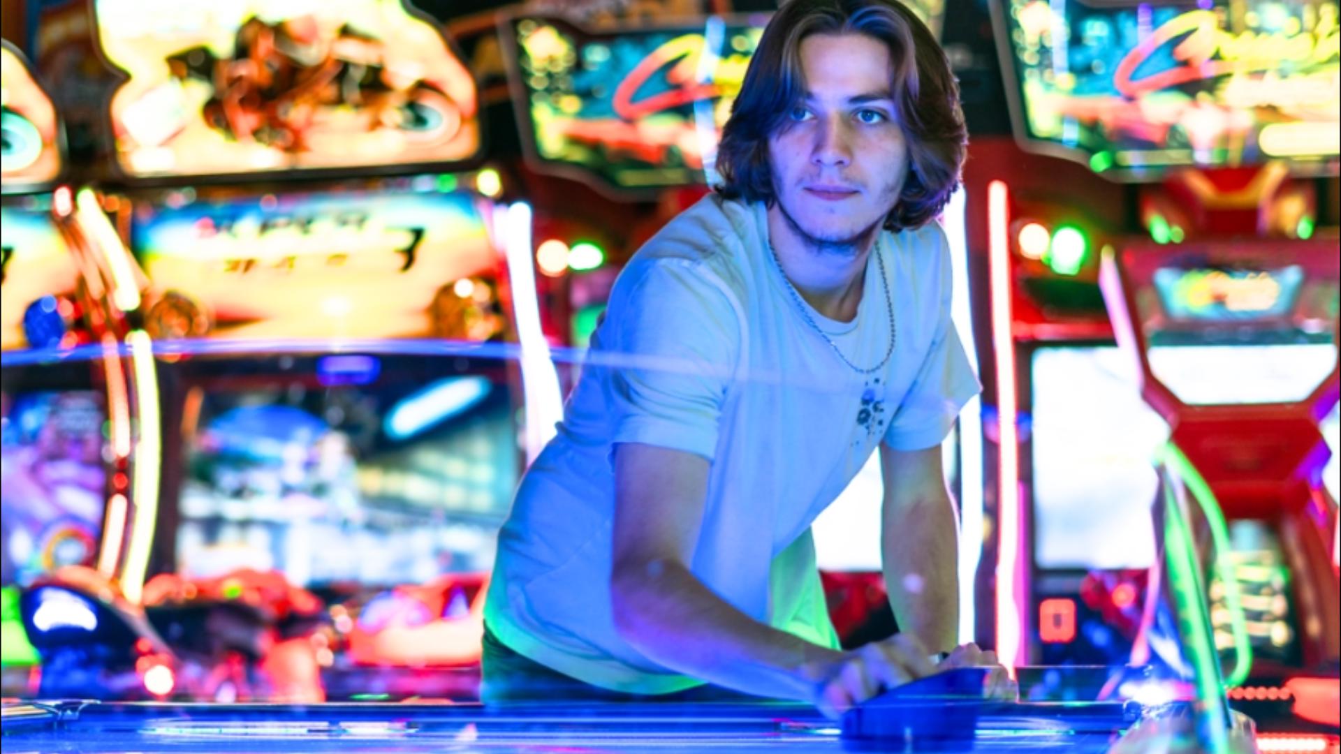 Chuck E. Cheese launches Chuck's Arcade for adults with 10 locations ...