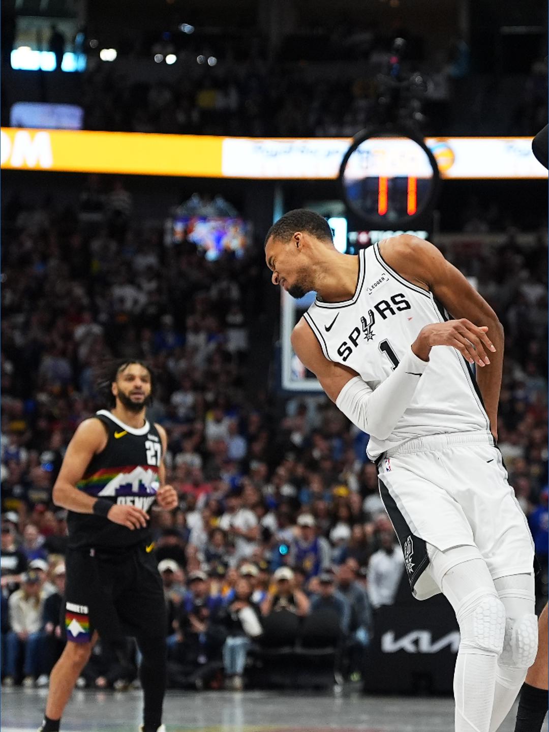 Jokic scores 40, outduels Wembanyama and Nuggets top Spurs 136-134 in ...