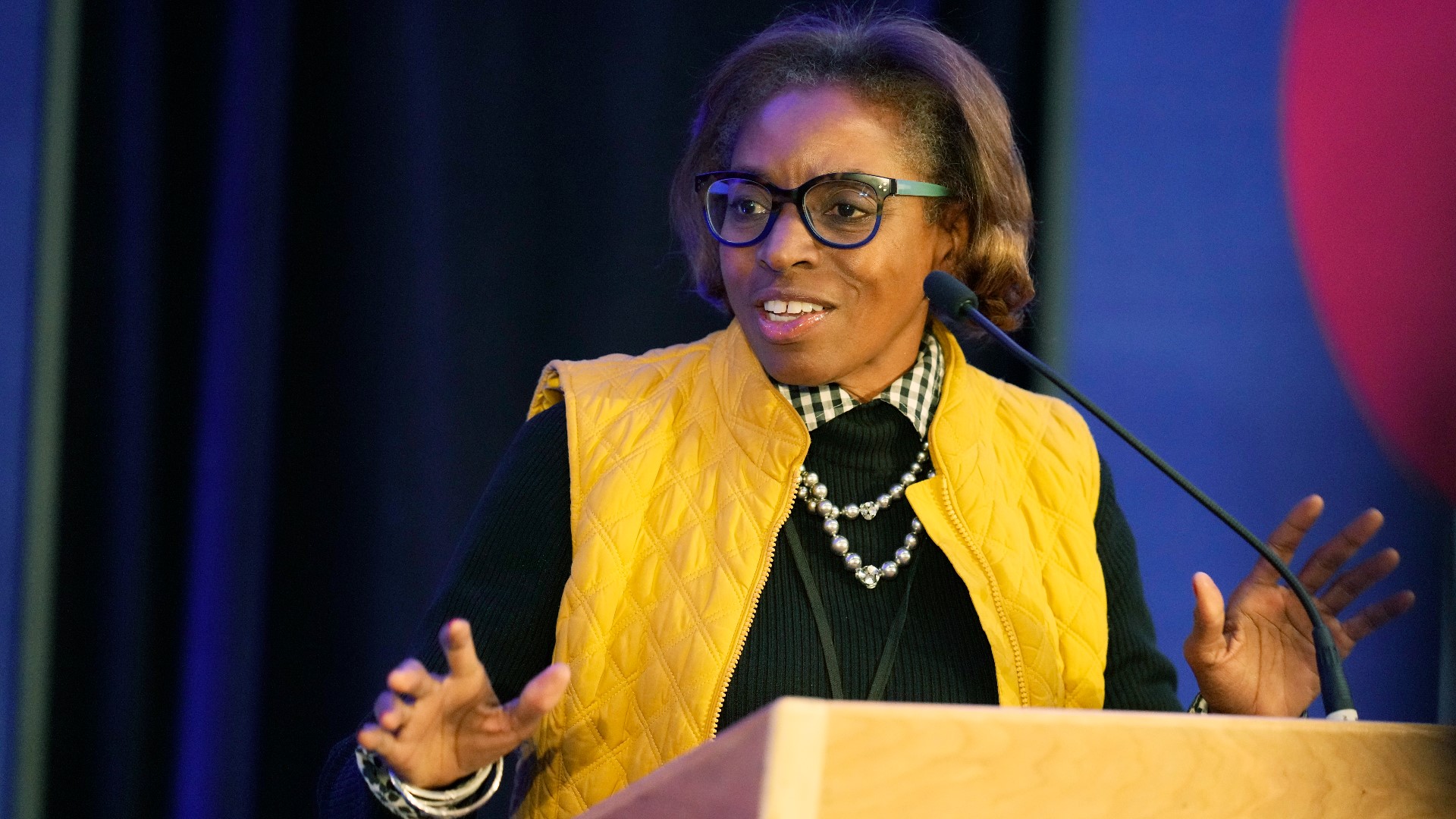 Sen. Rhonda Fields running for Arapahoe County commissioner | 9news.com