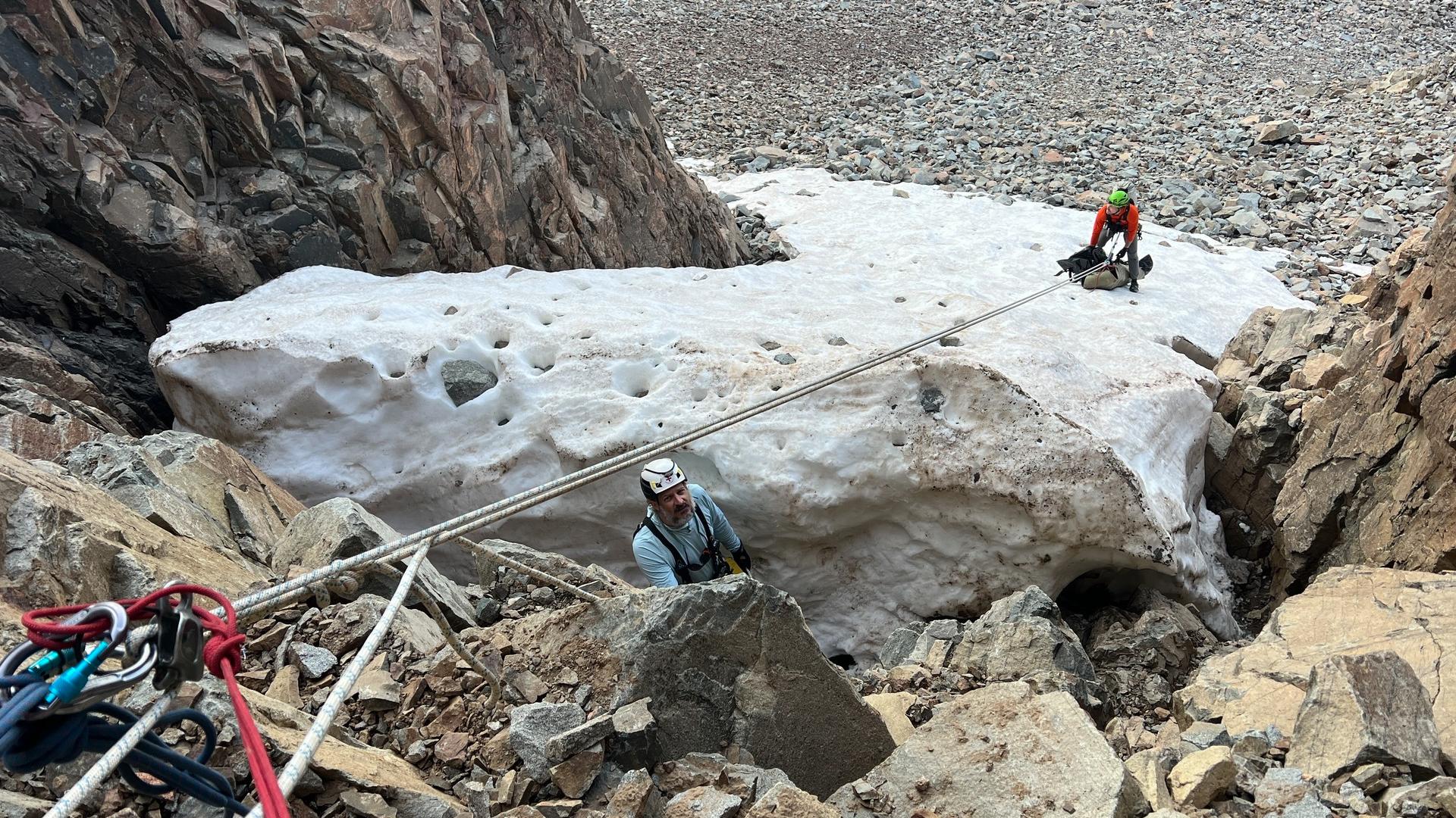 Man from Arizona dies after falling while climbing Colorado 14er ...