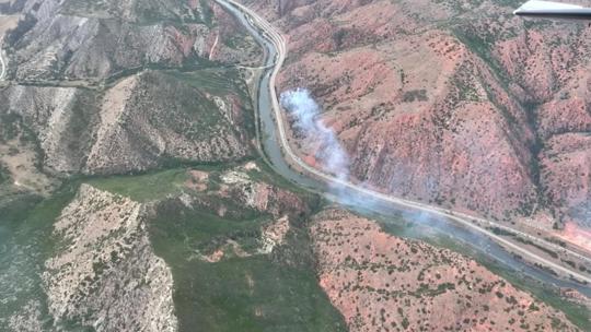 Wildfire closes westbound Interstate 70 near Glenwood Springs | 9news.com