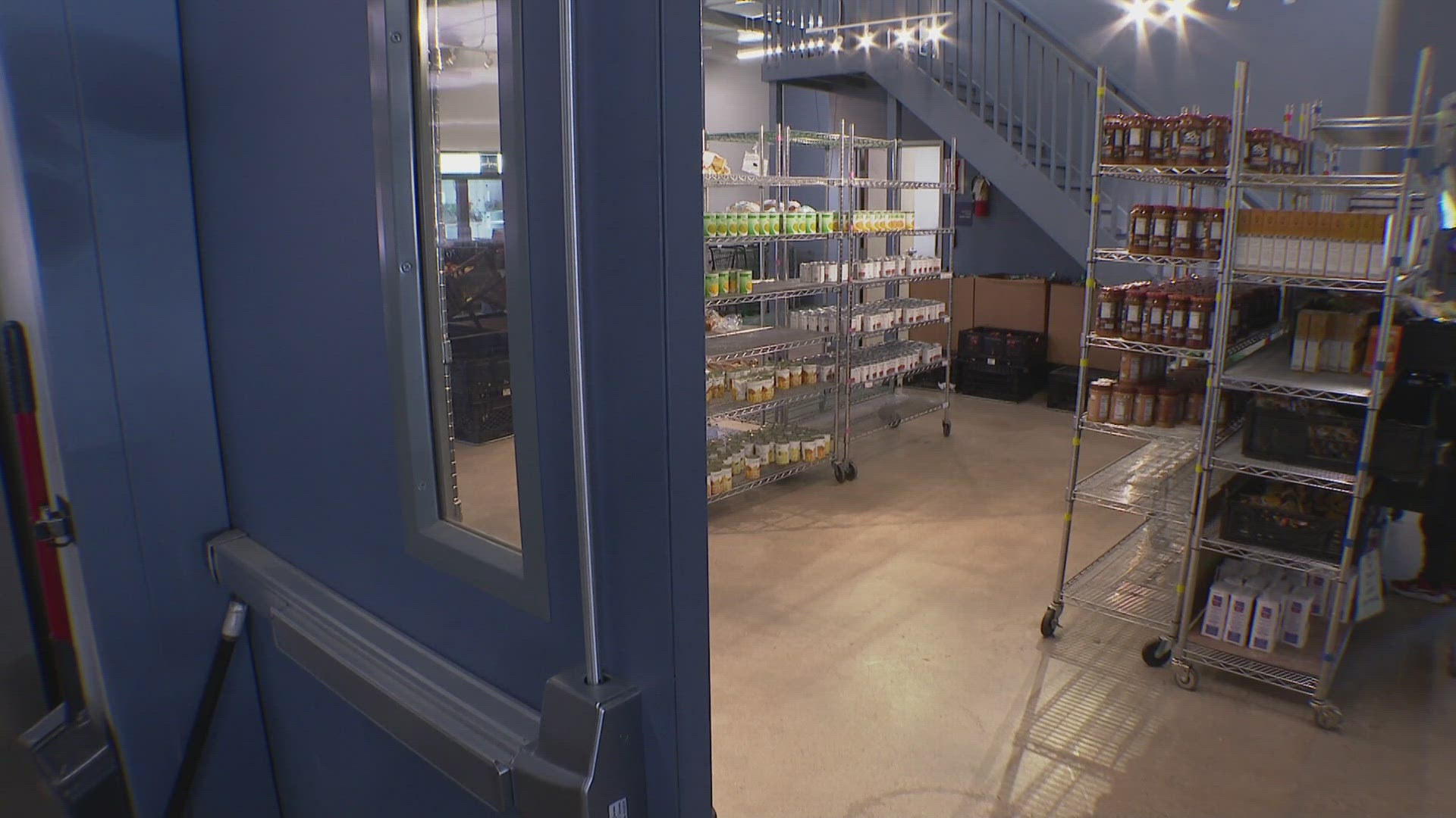 Colorado food pantries face surge amid federal shutdown | 9news.com