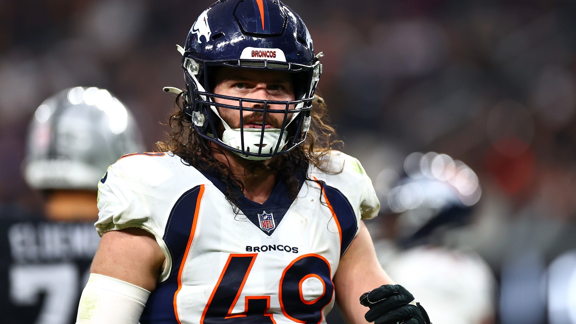 Alex Singleton deflects Broncos' QB situation at Super Bowl | 9news.com