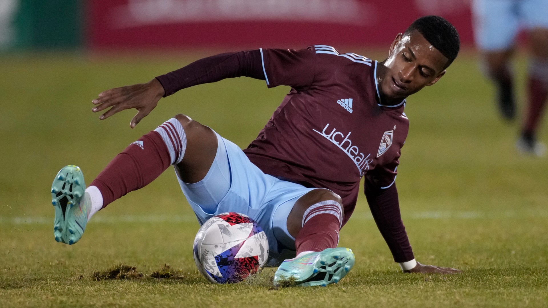Colorado Rapids suspend player during gambling investigation | 9news.com