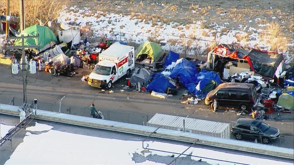 Denver crews conduct homeless encampment sweep in RiNo | 9news.com