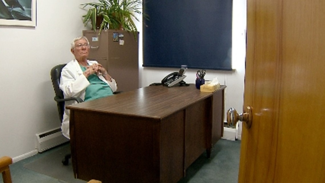 Boulder Dr. Warren Hern discusses Roe v. Wade | 9news.com