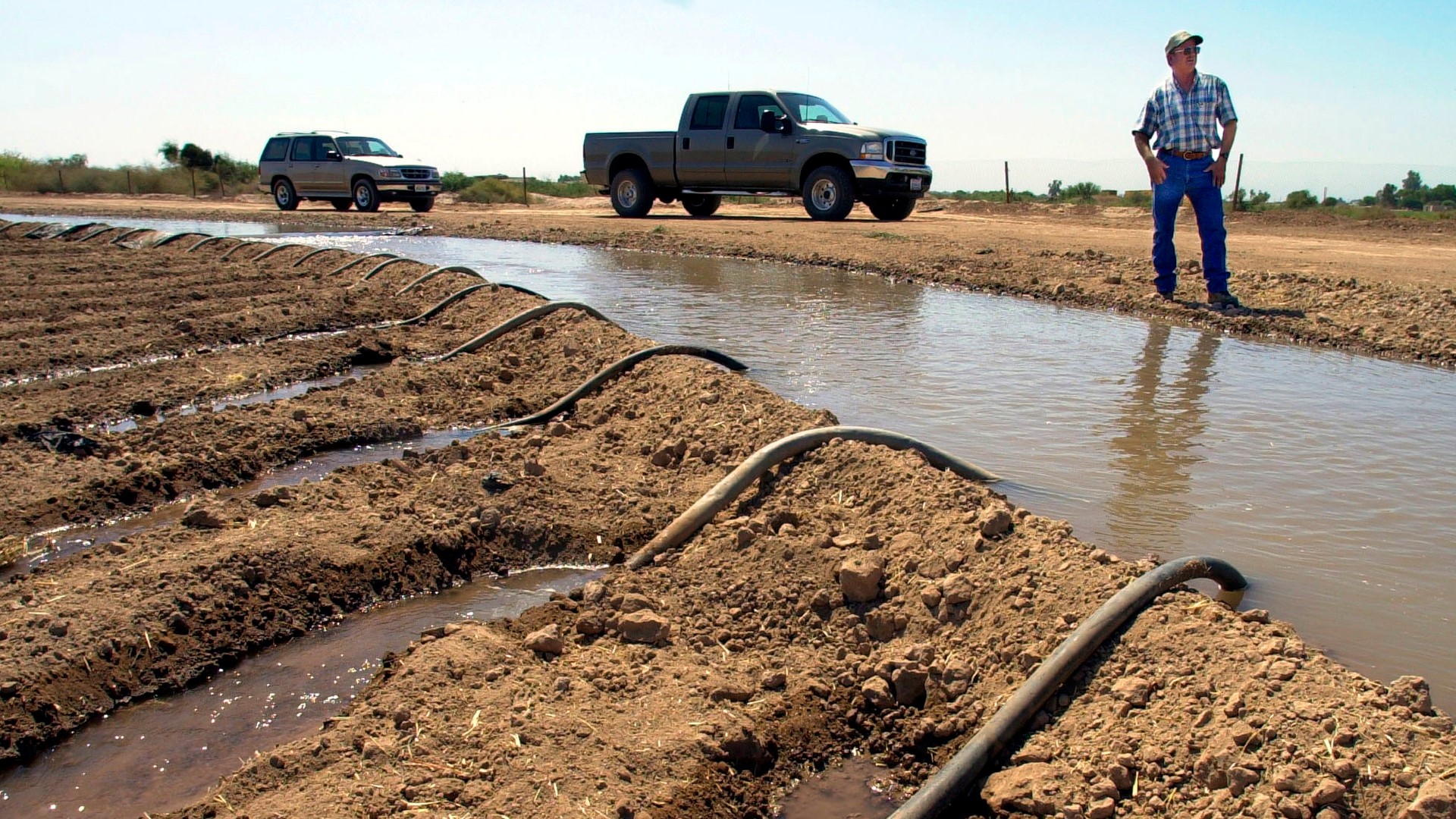 Western states face deadline to cut water use on Colorado River | 9news.com