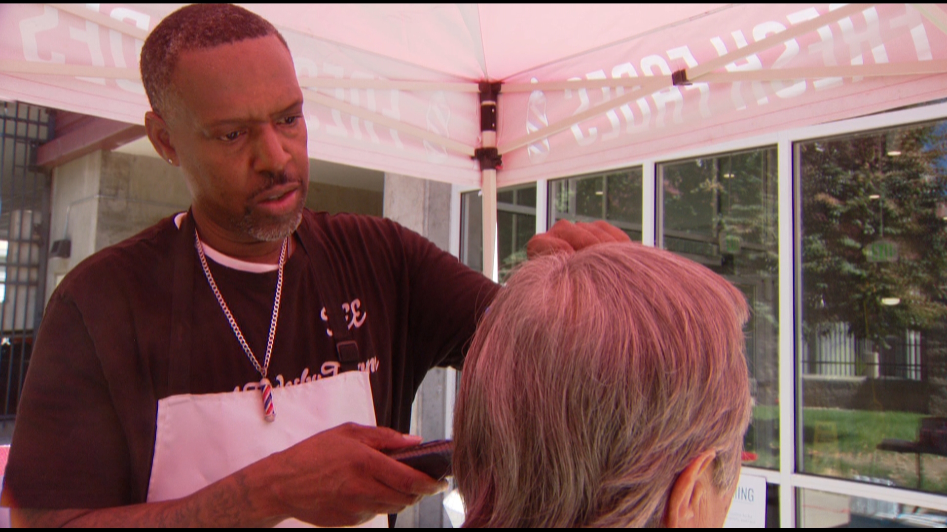 Free haircuts for people experiencing homelessness | 9news.com