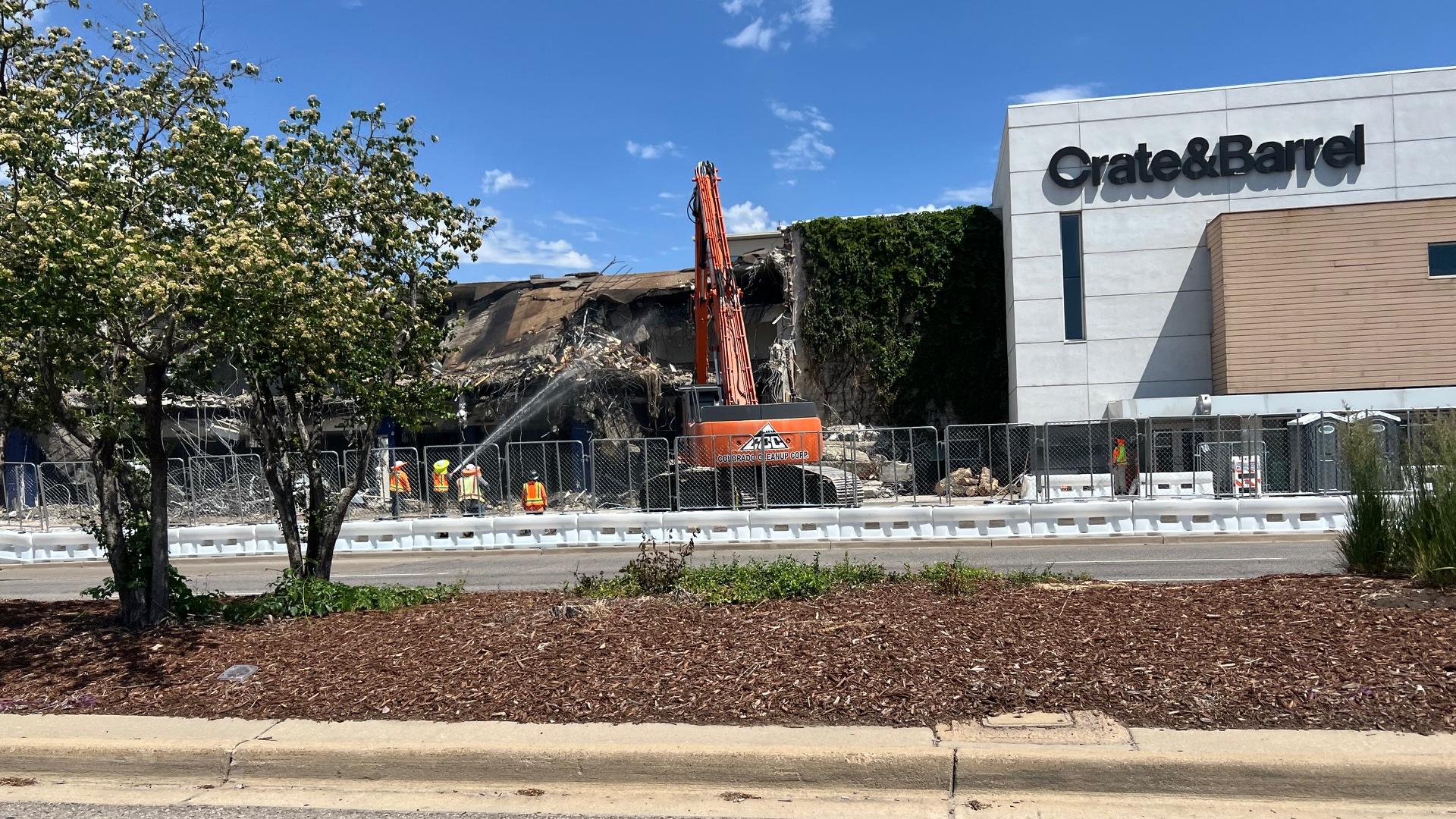 Former Crate & Barrel, Sears demolished in Denver for redevelopment ...