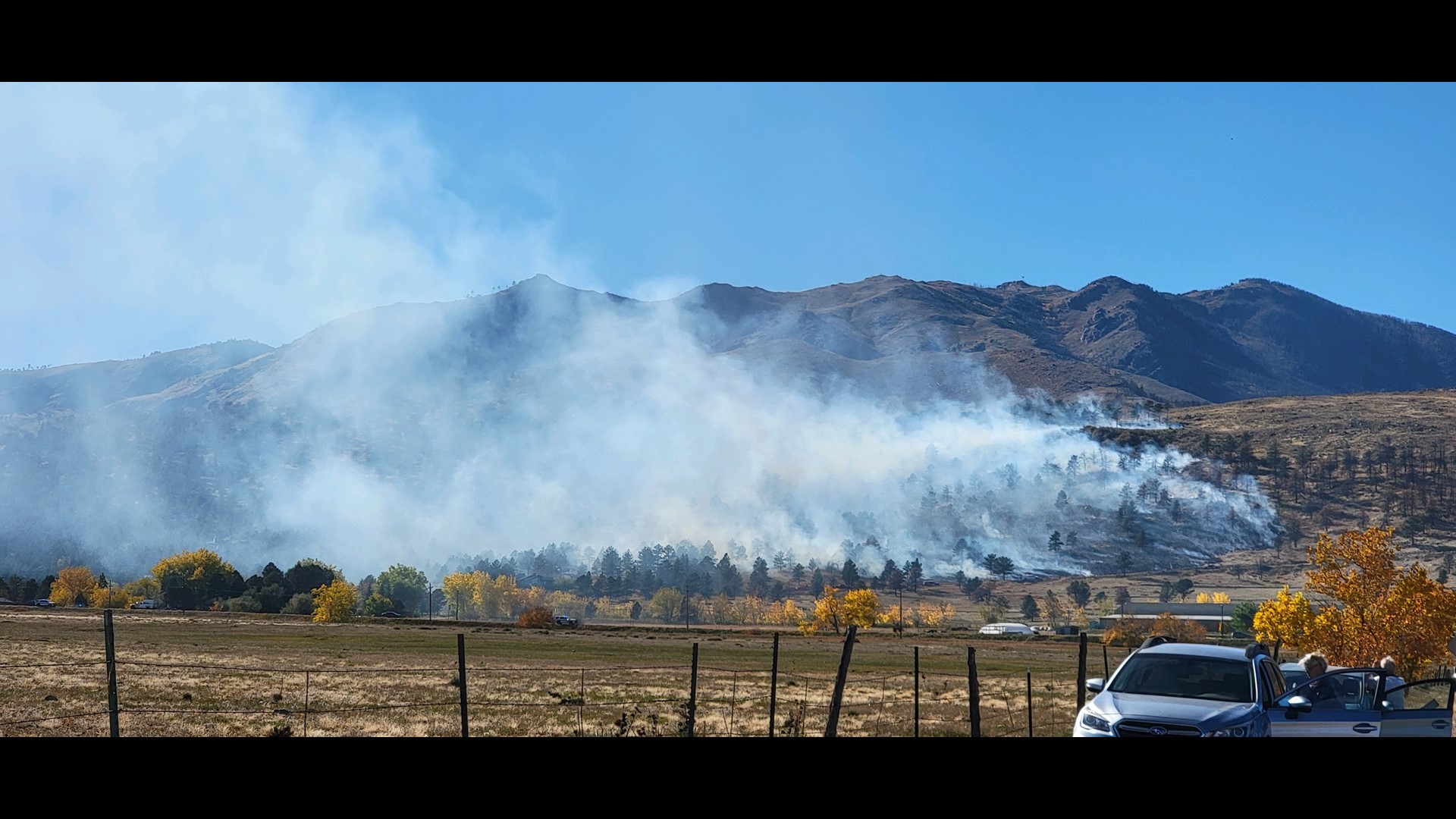 Boulder County wildfire forces evacuations north of city | 9news.com