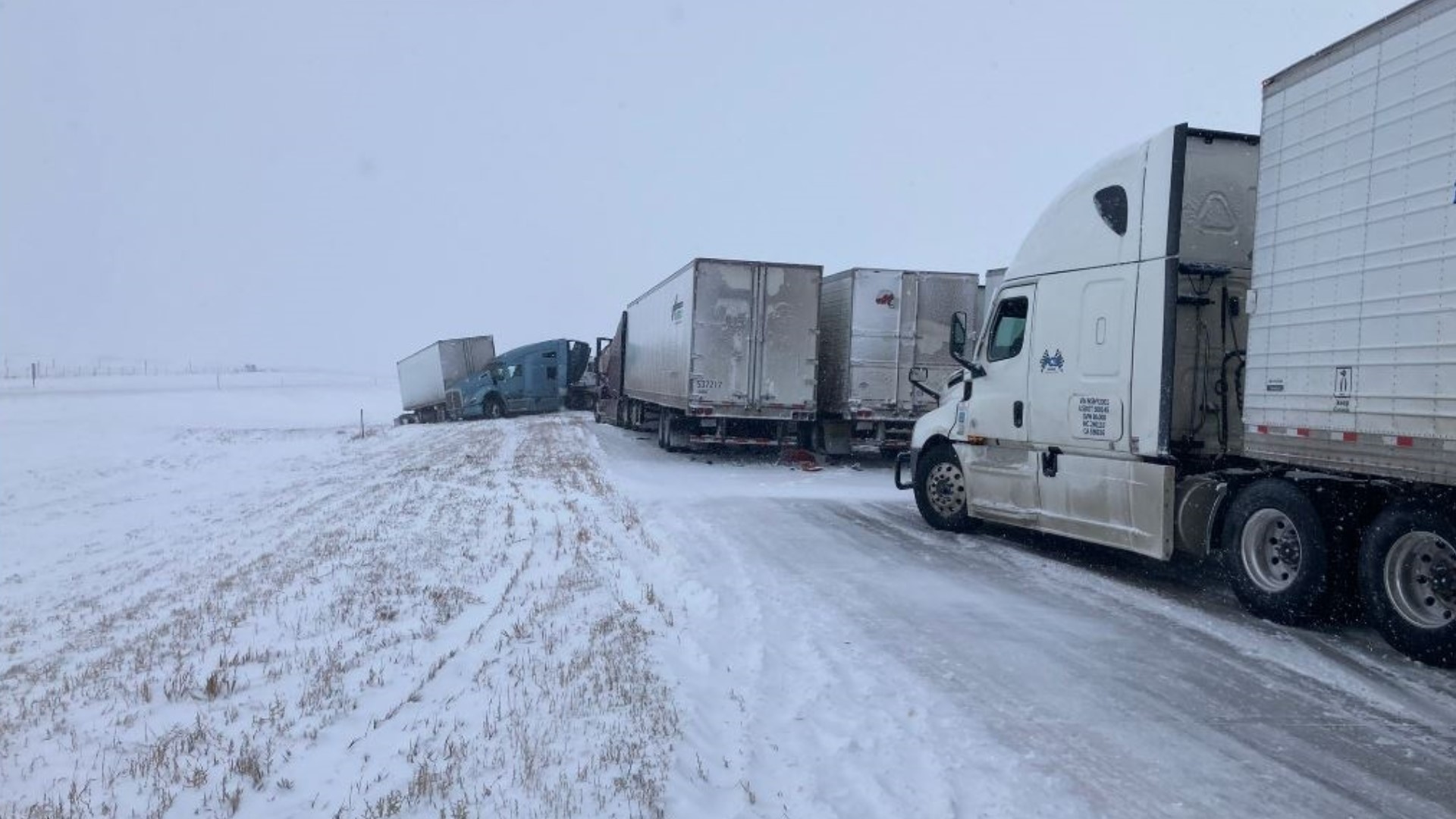 Interstate 70 closes east of Denver | 9news.com