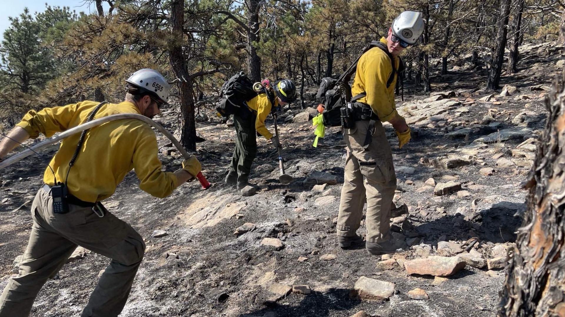 Colorado wildfire: Stone Canyon Fire photos behind the fire line ...