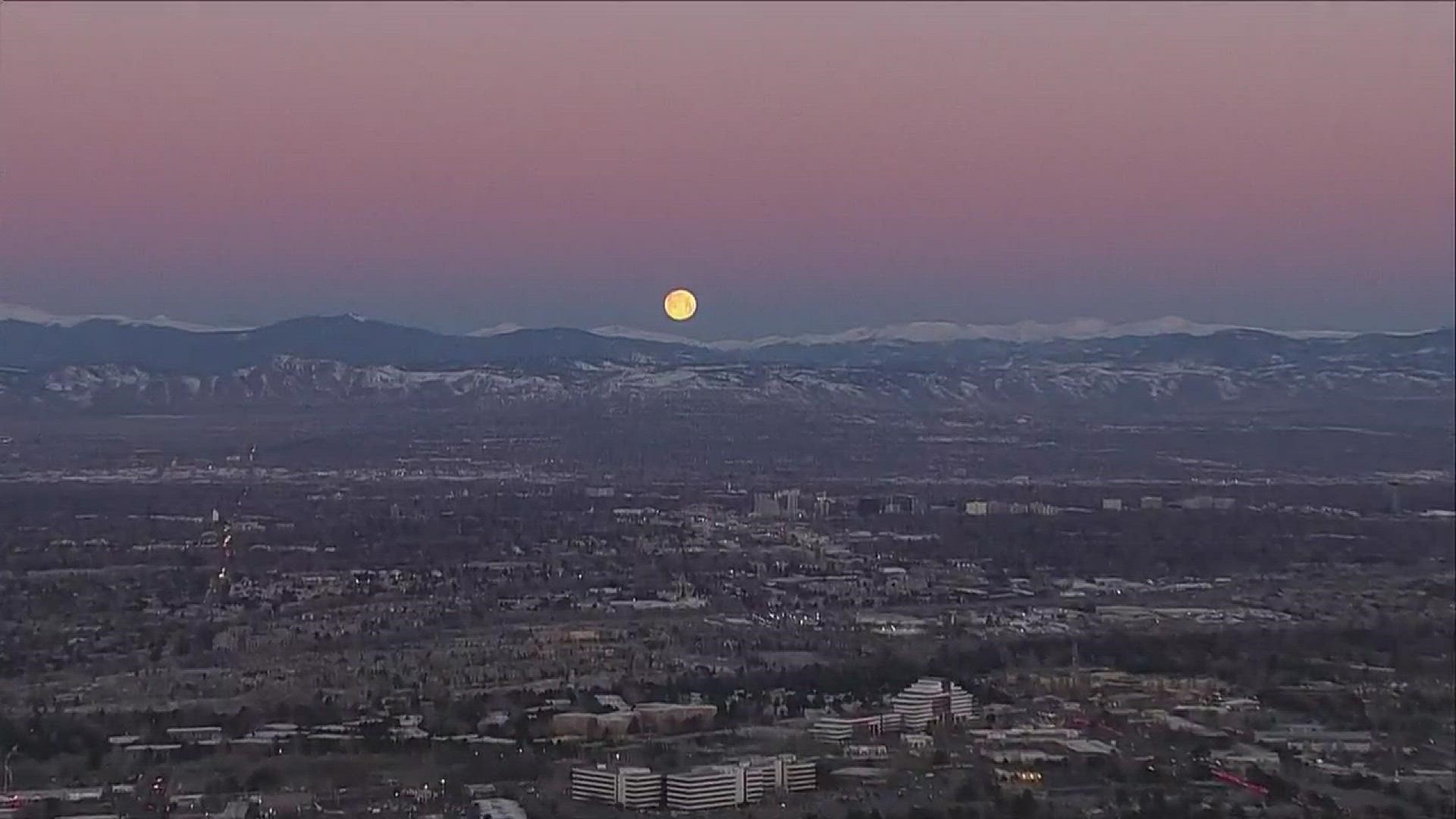 RAW: Sky9 captures Spring Equinox supermoon setting over Colorado's ...
