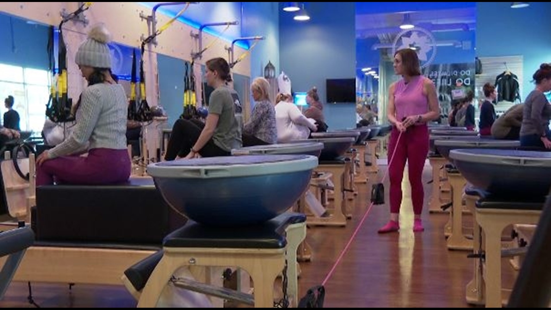 Blind fitness instructor proves she's capable of teaching Pilates ...