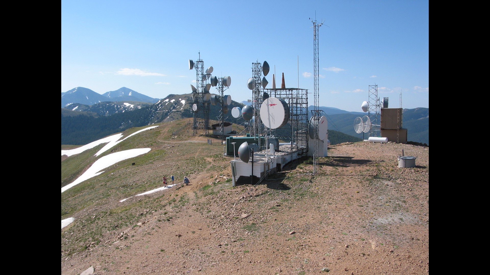 Colorado to get 13 mountain-top cameras to aid pilots | 9news.com