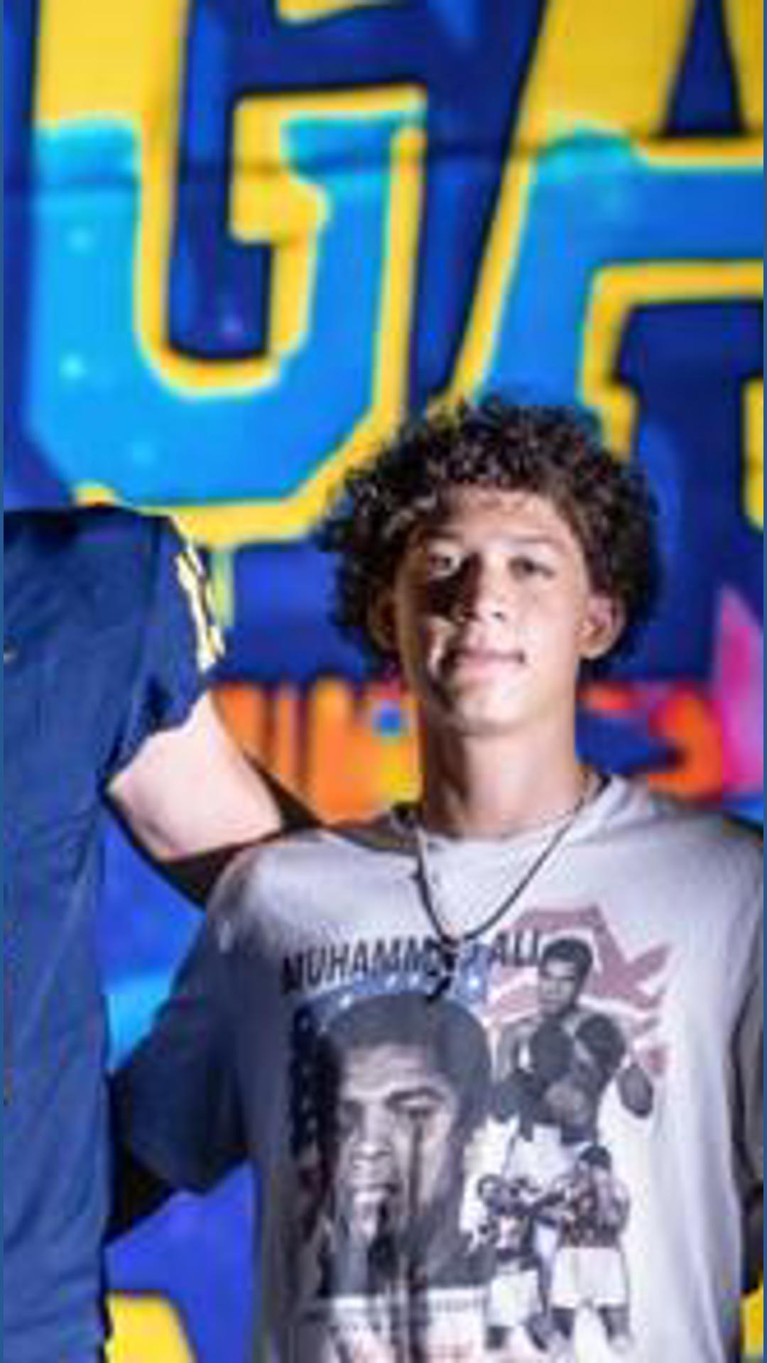 Mullens' class of 2026 TE Mason Bonner commits to Michigan | 9news.com