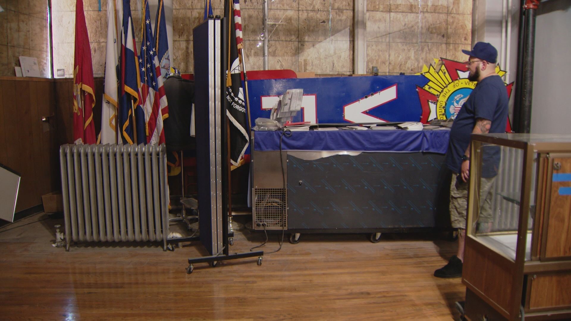 VFW Post 1 remodeling building to re-hang cherished neon sign | 9news.com