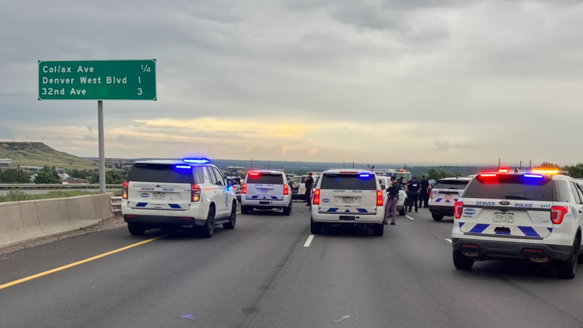 Police pursuit ends in crash | 9news.com