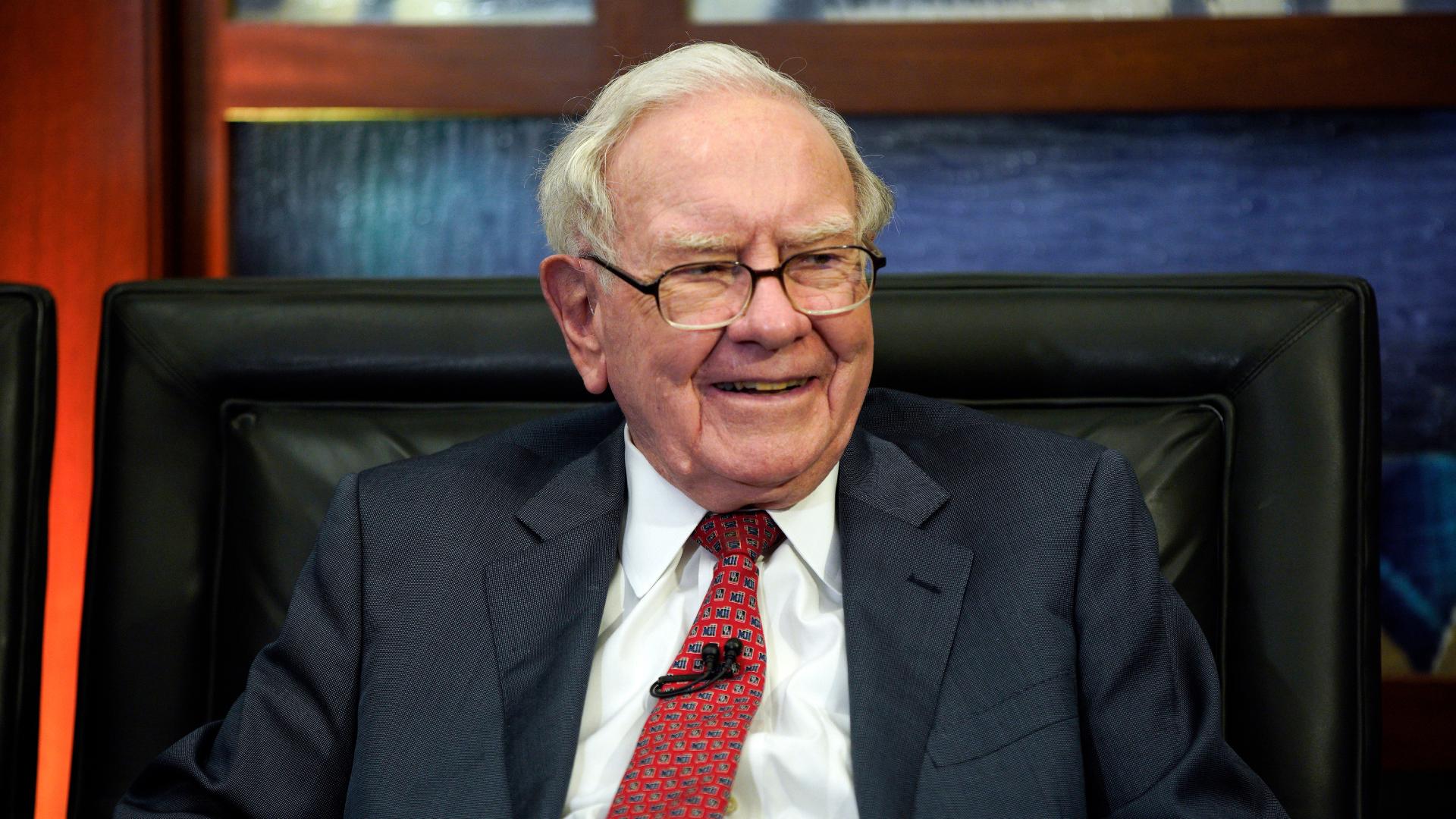 Warren Buffett is known for his advice on life and investing. Here are ...