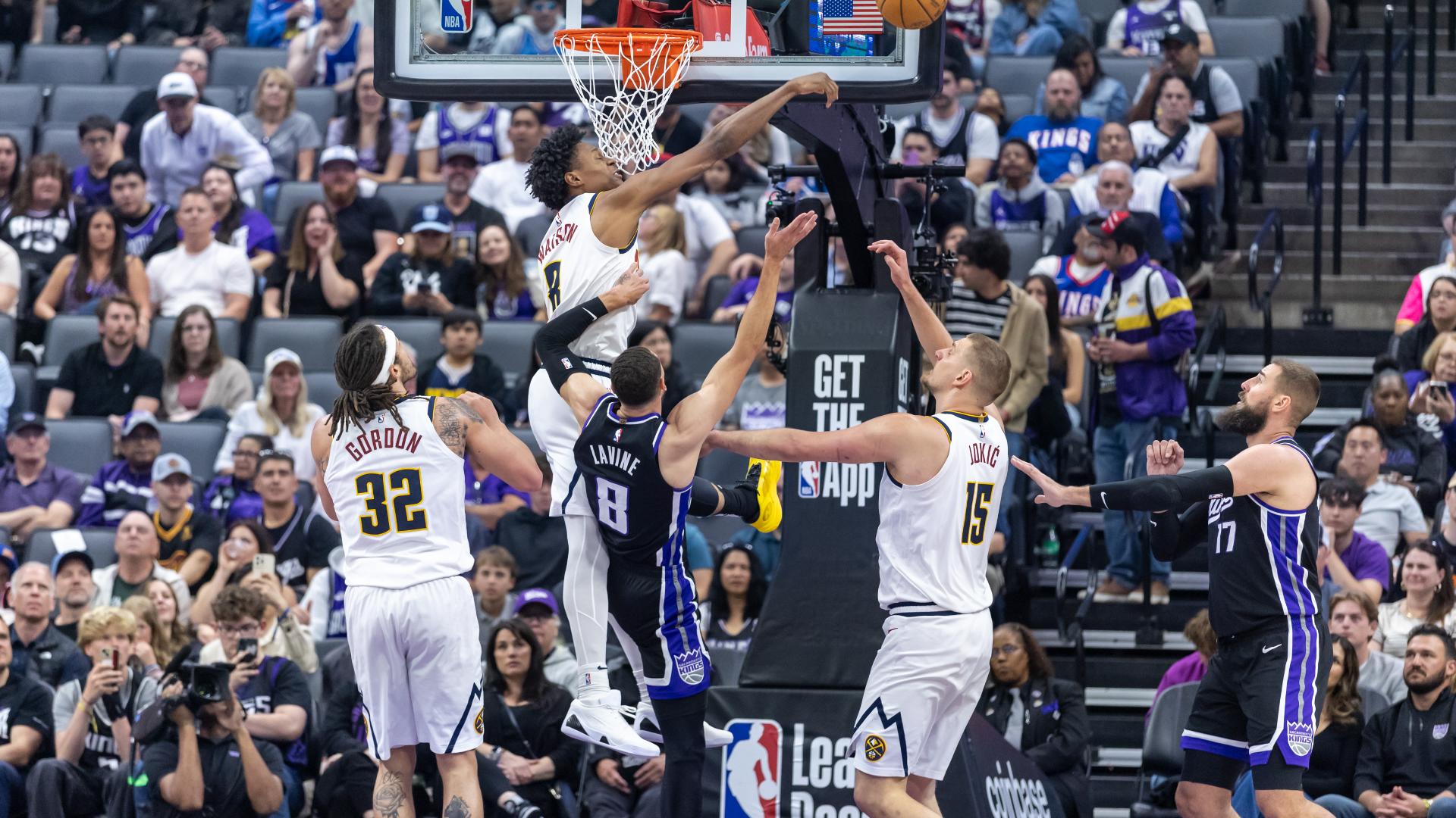 Why does one volleyball player wear a different color? | 9news.com