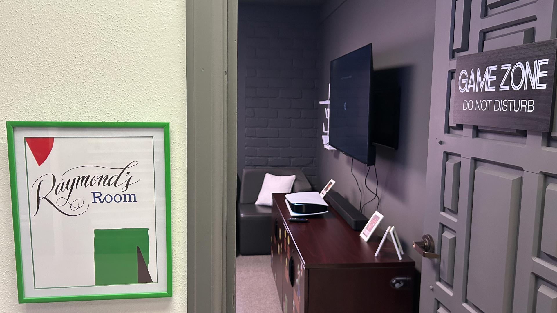 LGBTQ+ resource center honors Club Q shooting victims | 9news.com