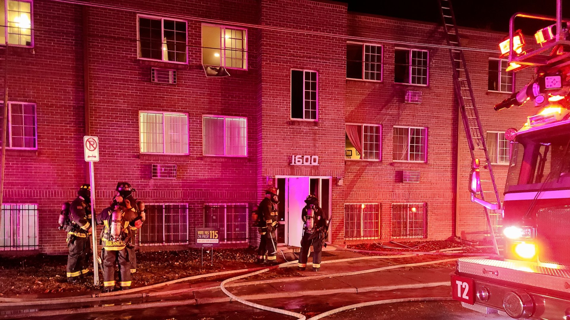 1 dead, roughly 60 displaced due to Aurora apartment fire | 9news.com