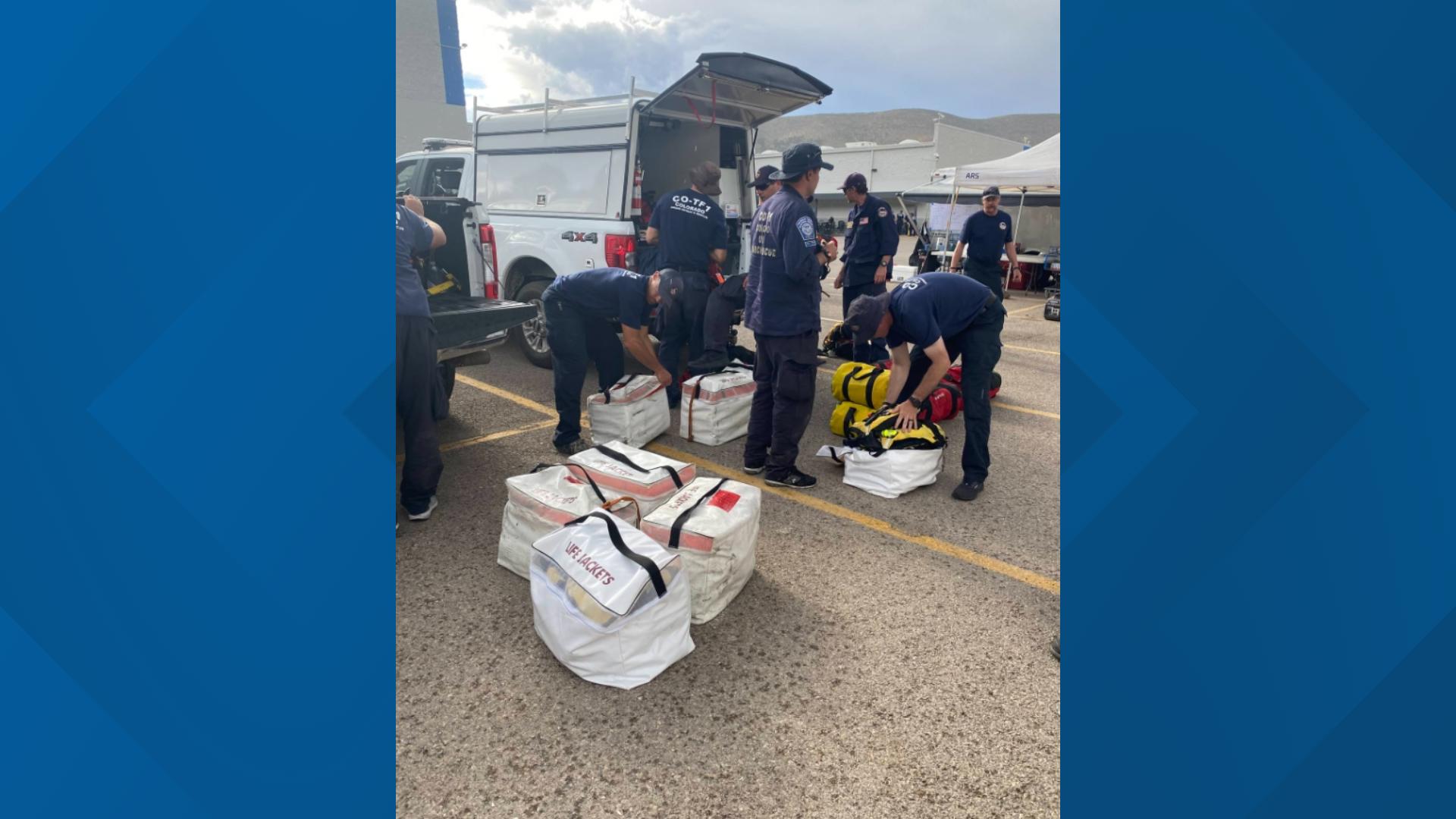 Colorado team helps with New Mexico wildfires | 9news.com