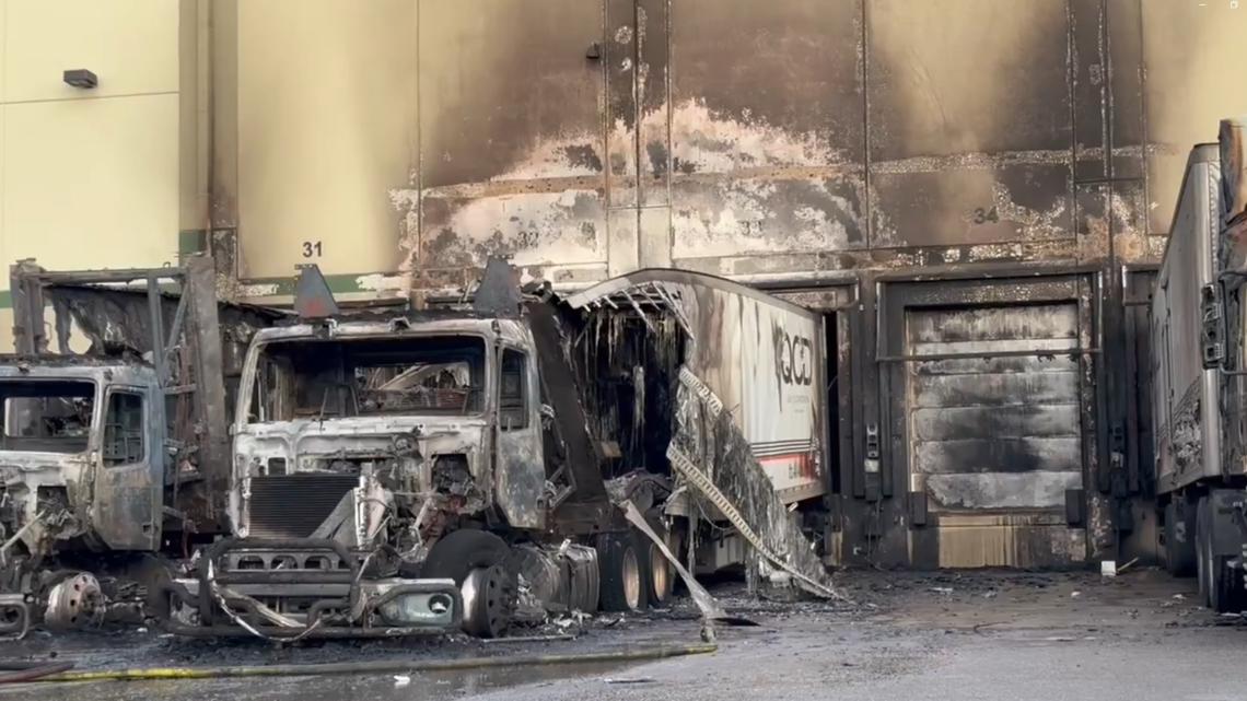 Plume of smoke visible from fire at Aurora warehouse near Denver airport | 9news.com