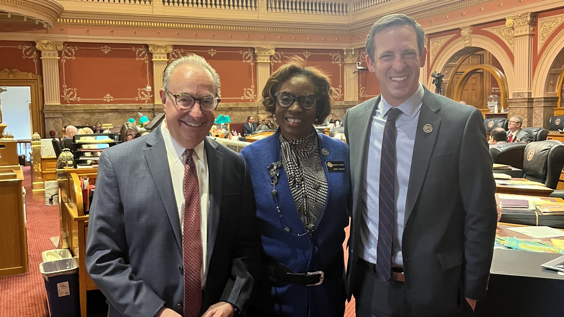 Longtime 9NEWS anchor Gary Shapiro retires after 40-year career | 9news.com