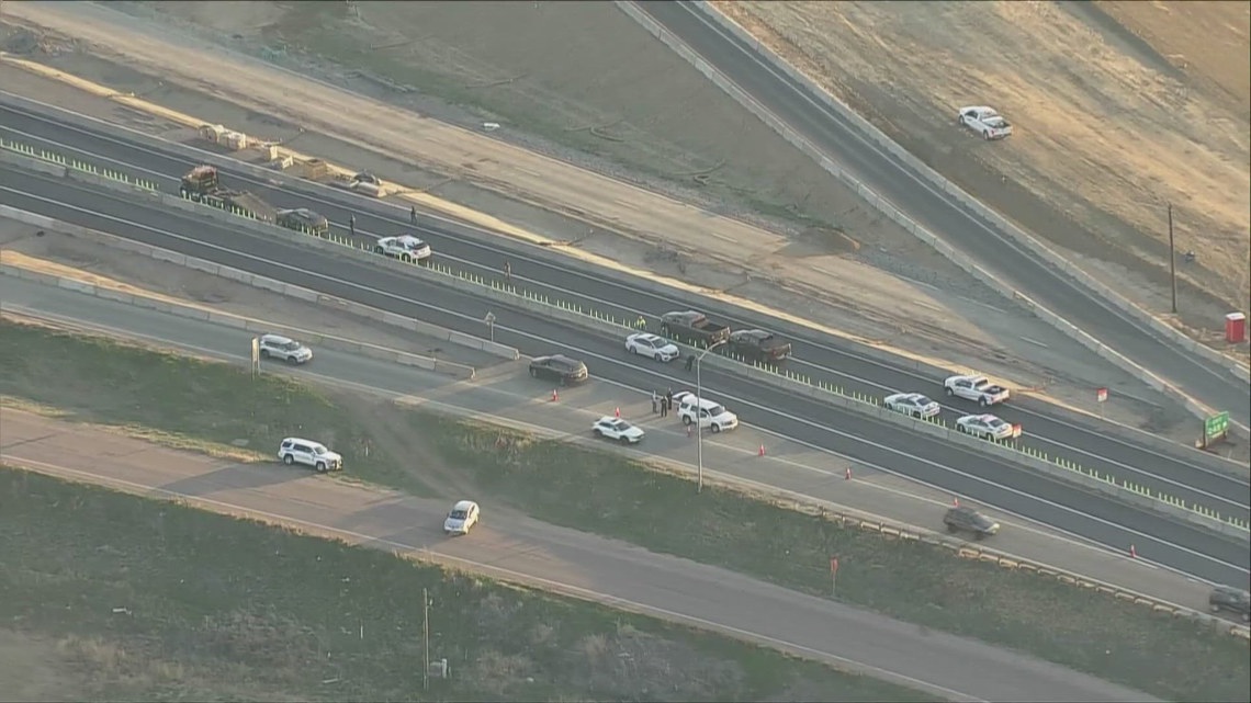 I-25 closed for crash, police activity | 9news.com