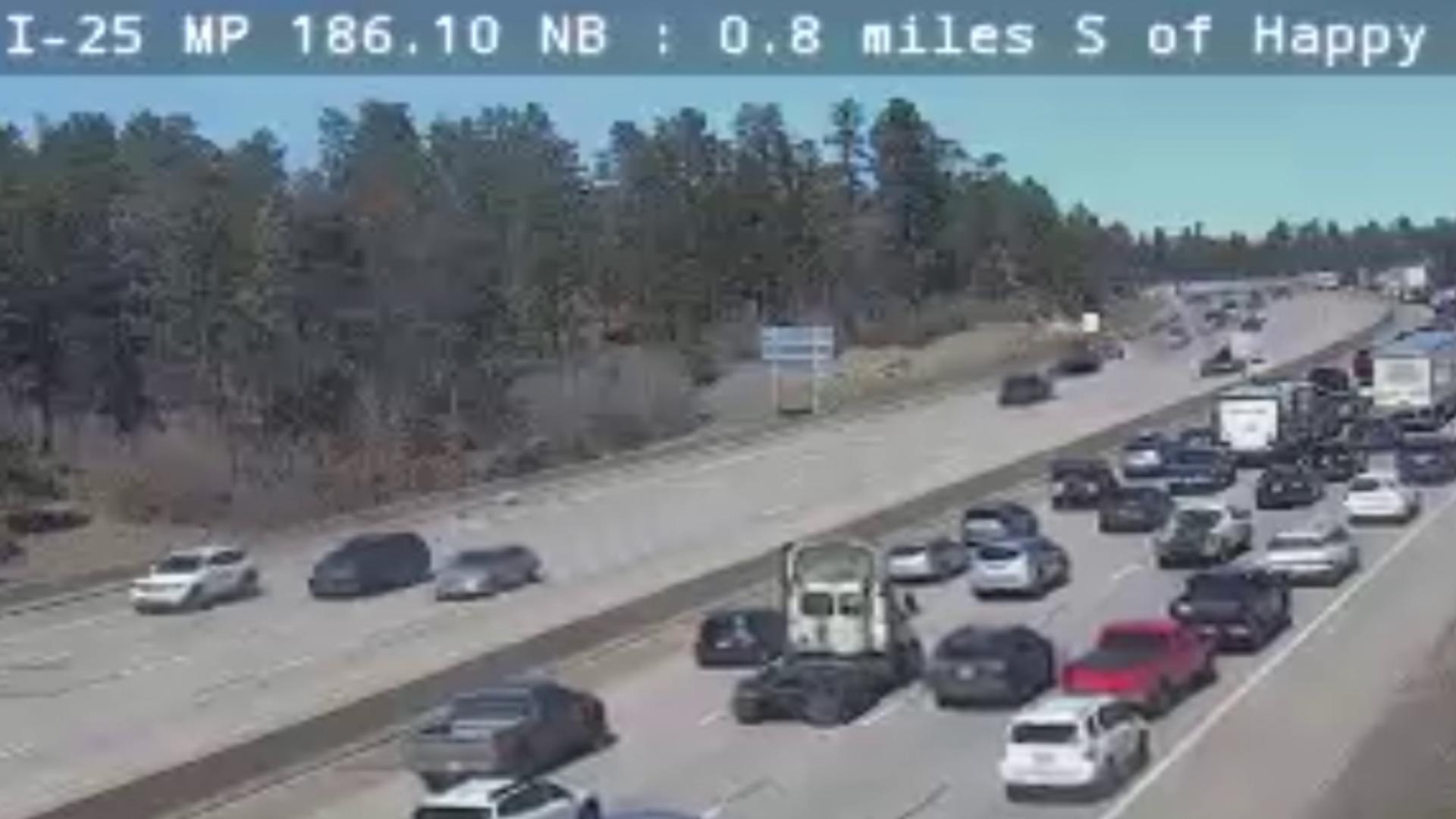 Northbound I-25 closed in Castle Pines after crash | 9news.com