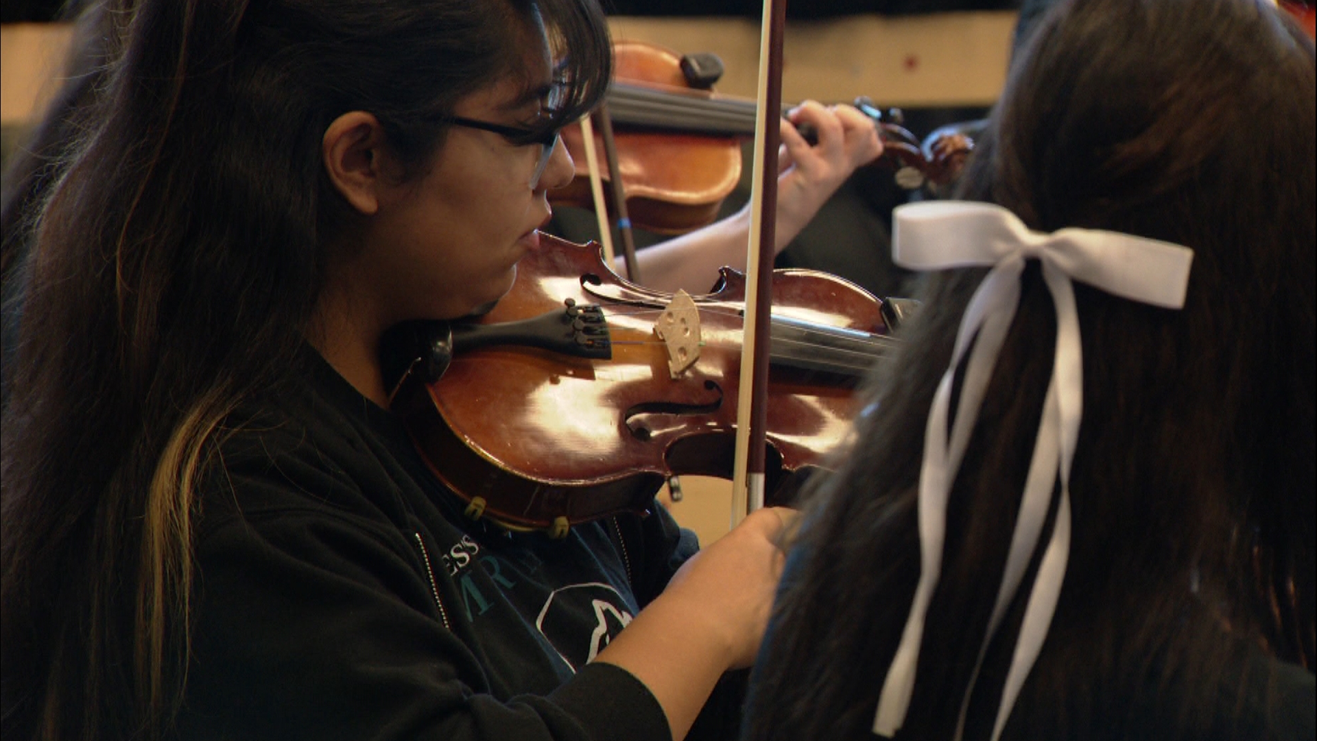 School's mariachi program connects students with their heritage | 9news.com