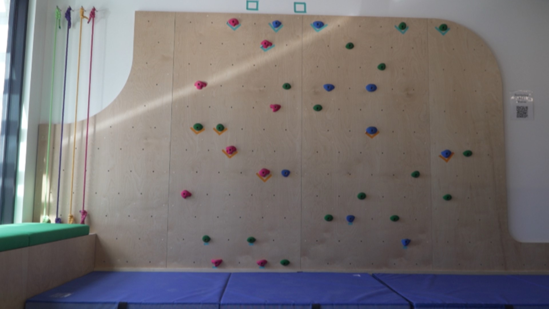 Girl Scouts of Colorado opens first DreamLab center in Denver | 9news.com