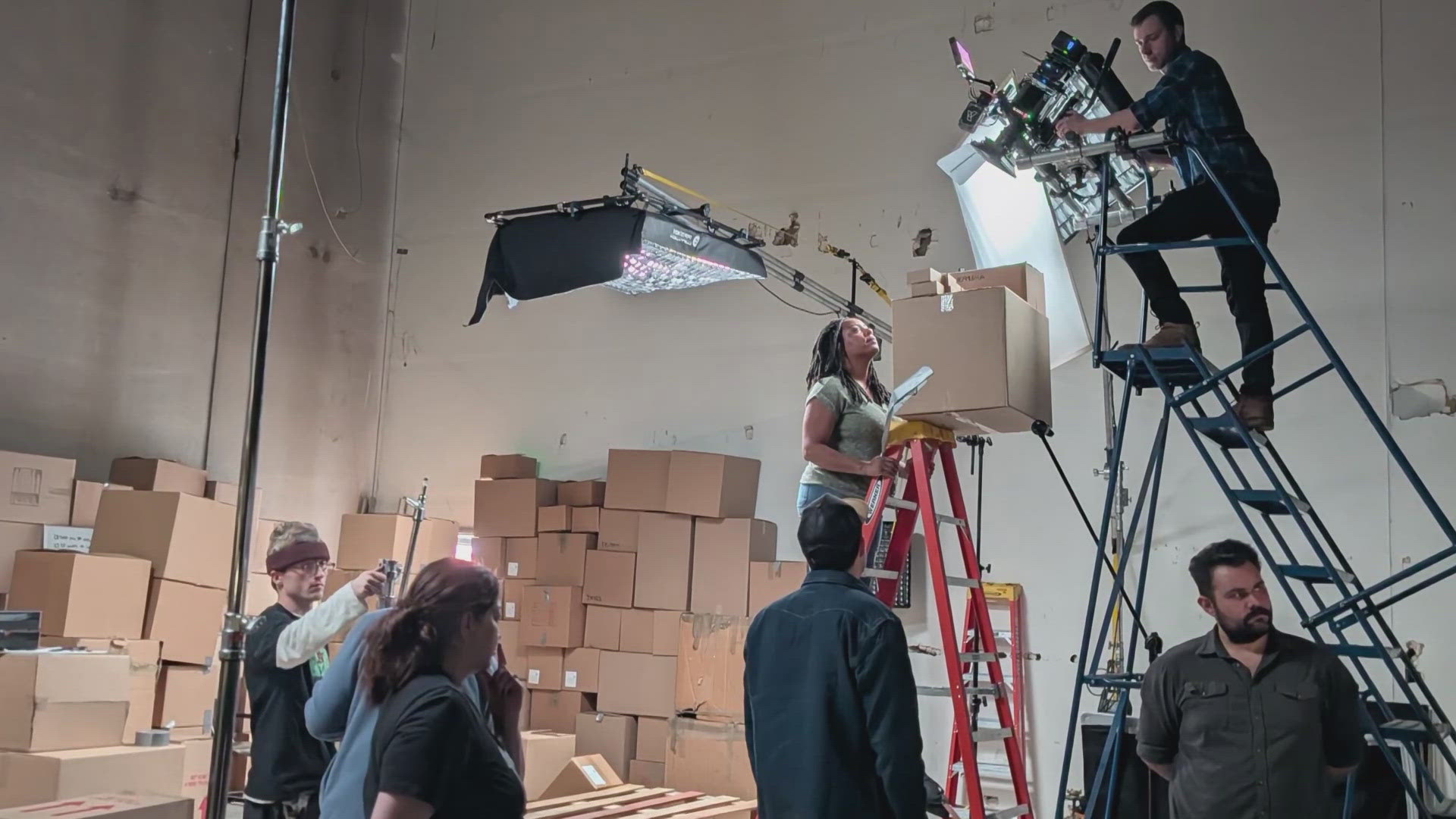 Caitlin Clark joining NBC's 'Sunday Night Basketball' for Lakers-Knicks ...