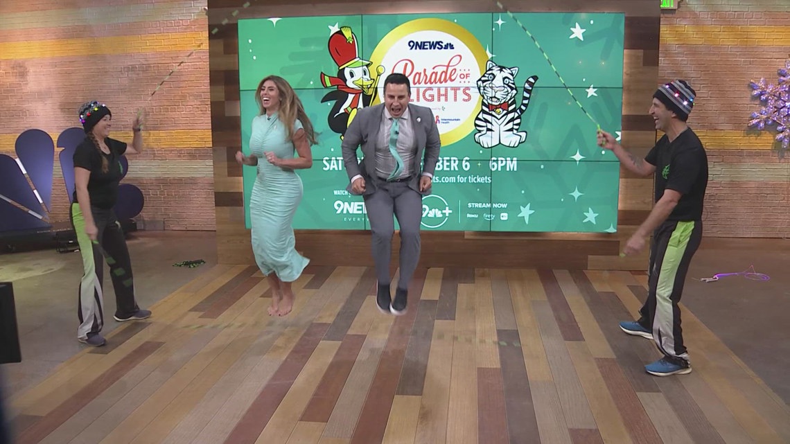 Jump ropers a crowd favorite in the 9NEWS Parade of Lights | 9news.com