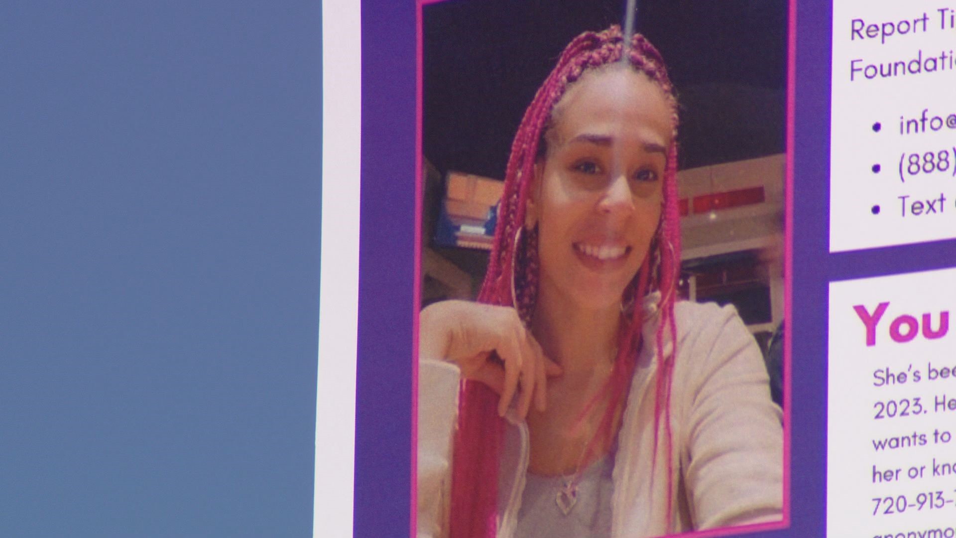 Volunteers, family, friends search for missing Denver mom | 9news.com