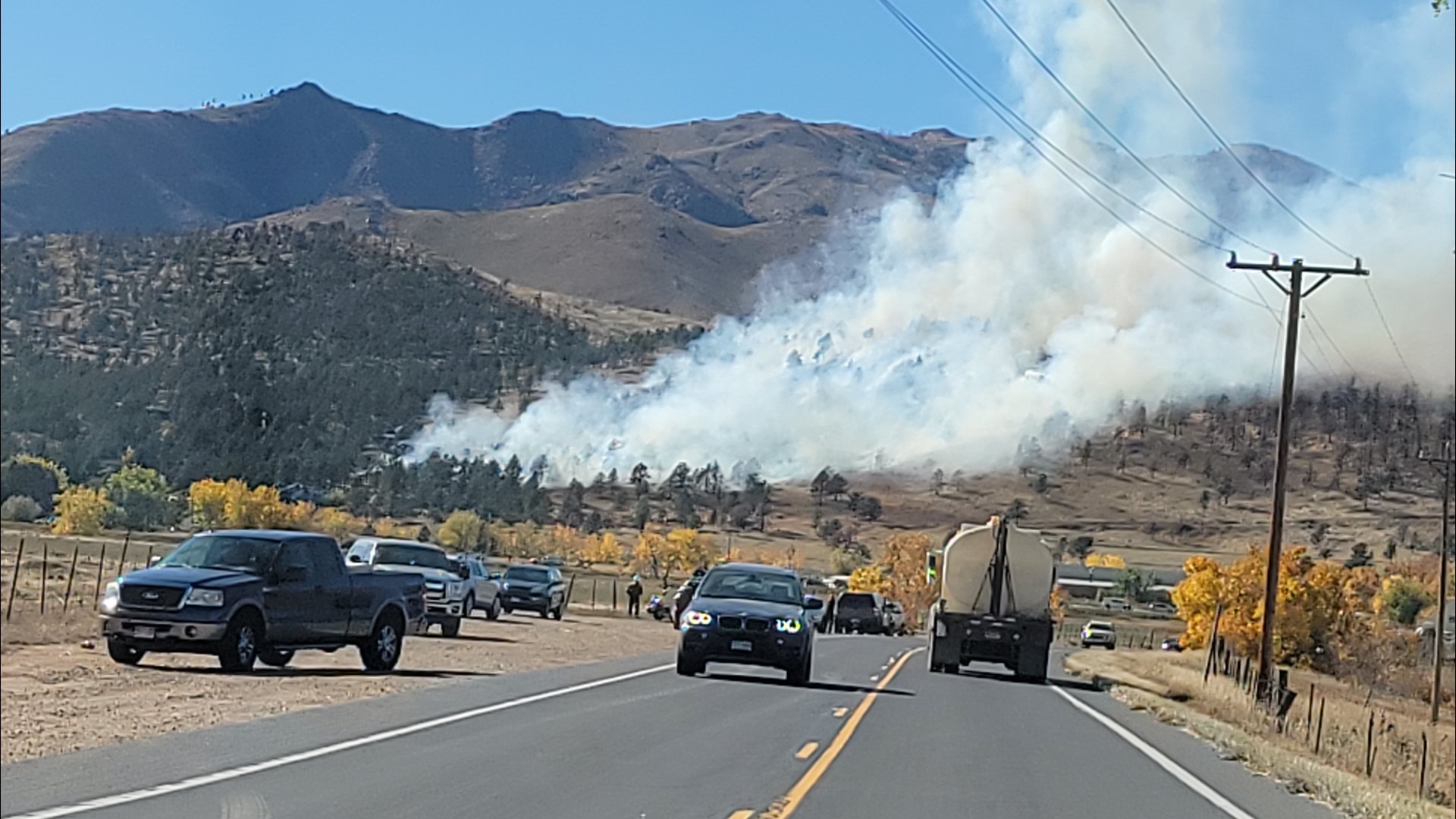 Boulder County wildfire forces evacuations north of city | 9news.com