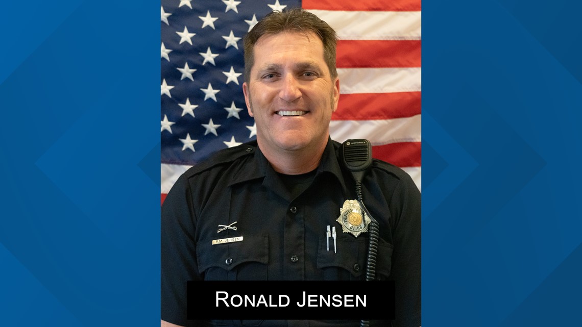 DPD operates the state's last full-time Mounted Patrol Unit | 9news.com