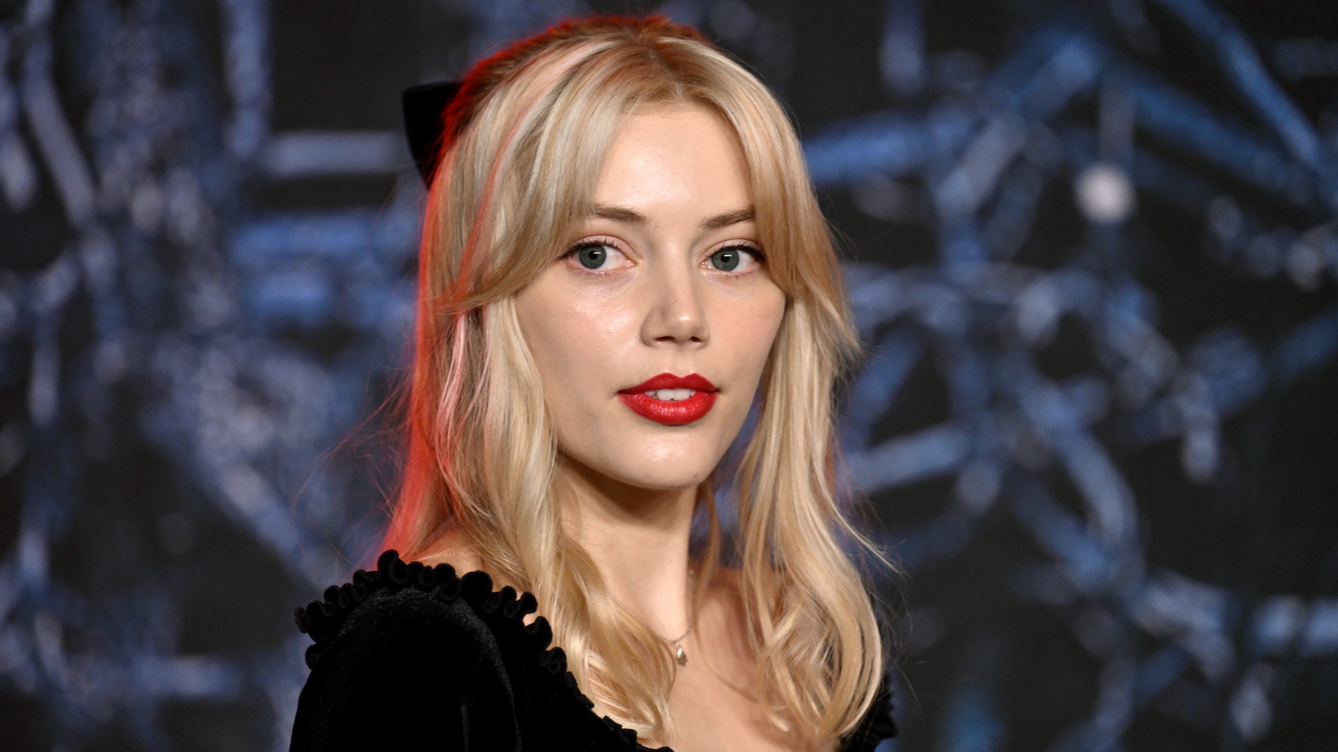 Grace Van Dien from 'Stranger Things' added to Colorado fan expo ...