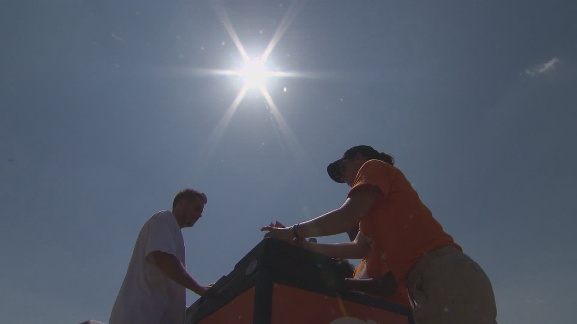 Convicted murderer, rapist escape prison in garbage truck | 9news.com