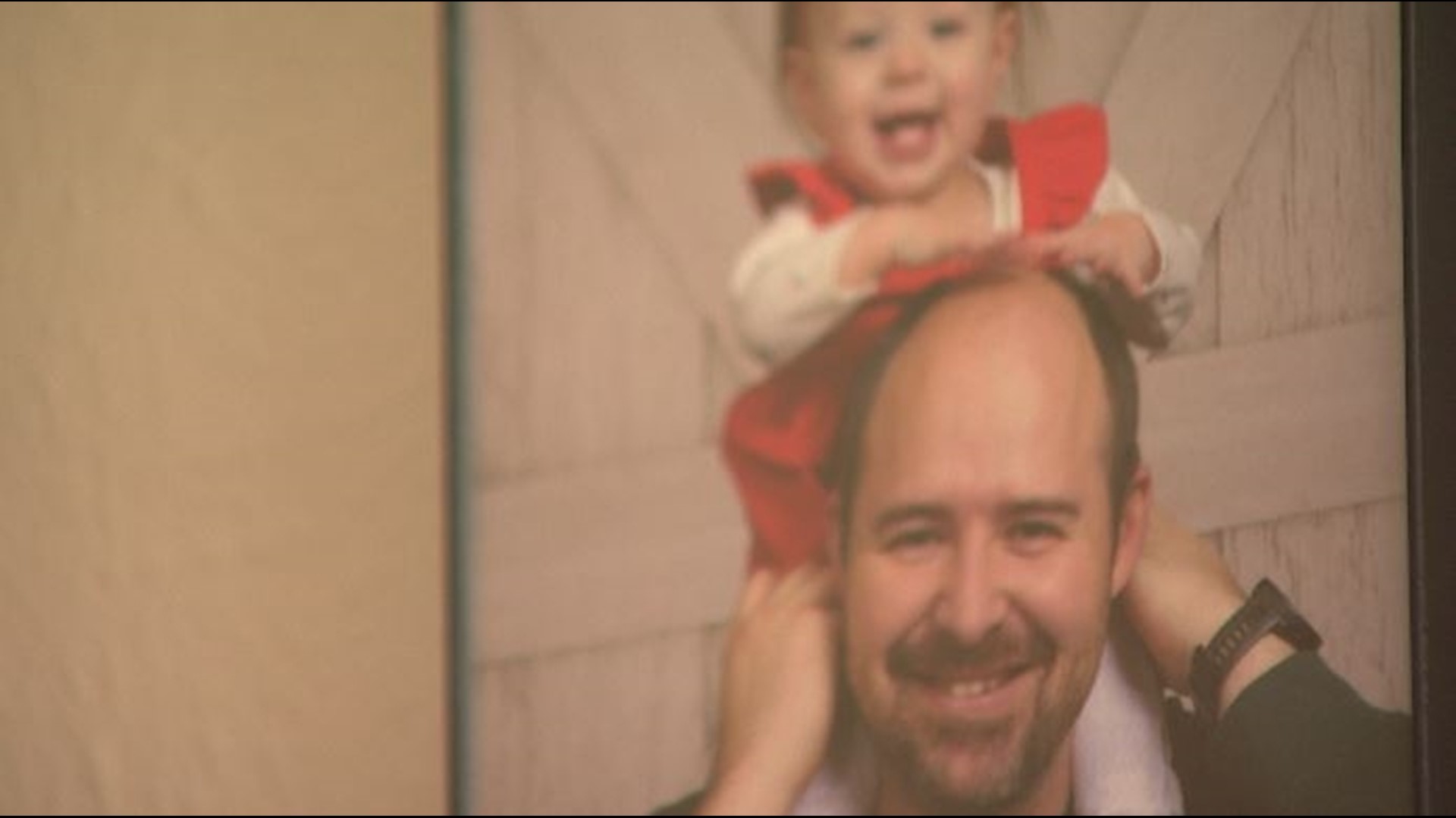 Dad dies after being injured in Aurora car crash | 9news.com