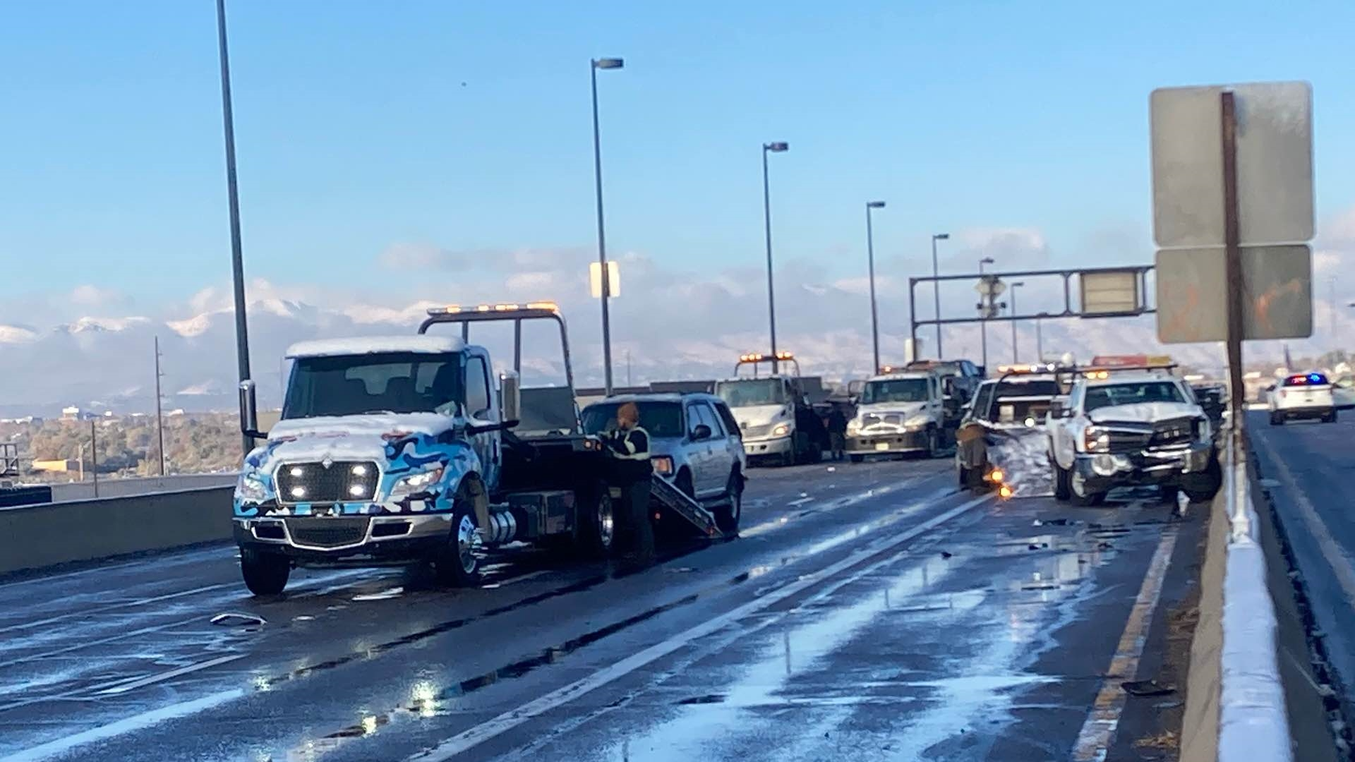 100-vehicle crash snarls morning commute in Denver Friday morning ...